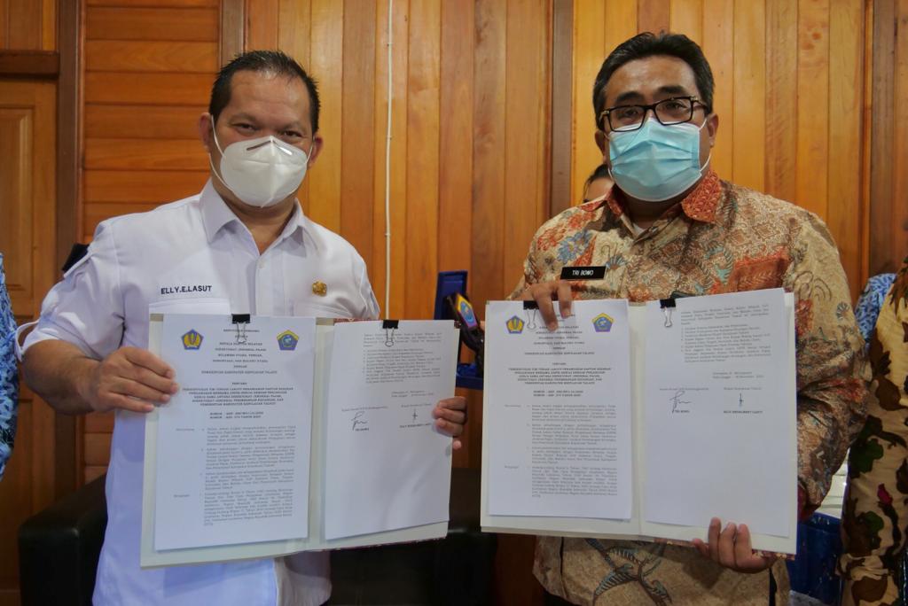 Kakanwil Suluttenggomalut Tanda Tangani SK DSPB bersama Bupati Talaud | Direktorat Jenderal Pajak